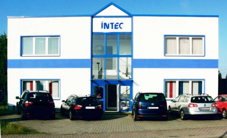 Ihr Spezialist für Aufzugsteuerungen // INTEC GmbH Ingenieurservice